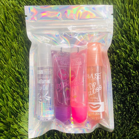 Bundle of lip glosses - munimoro.gob.pe